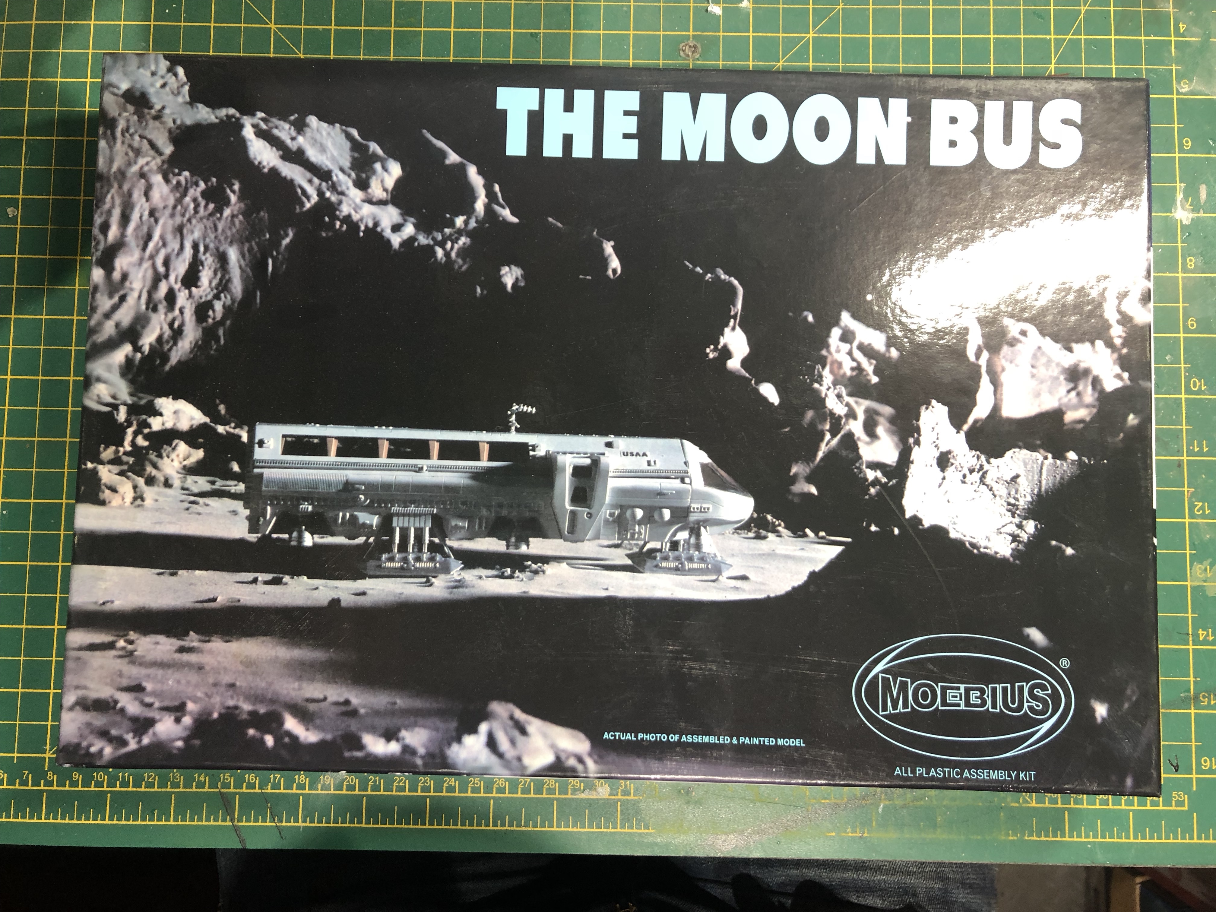 Mobius Moon Bus – ModelMaker