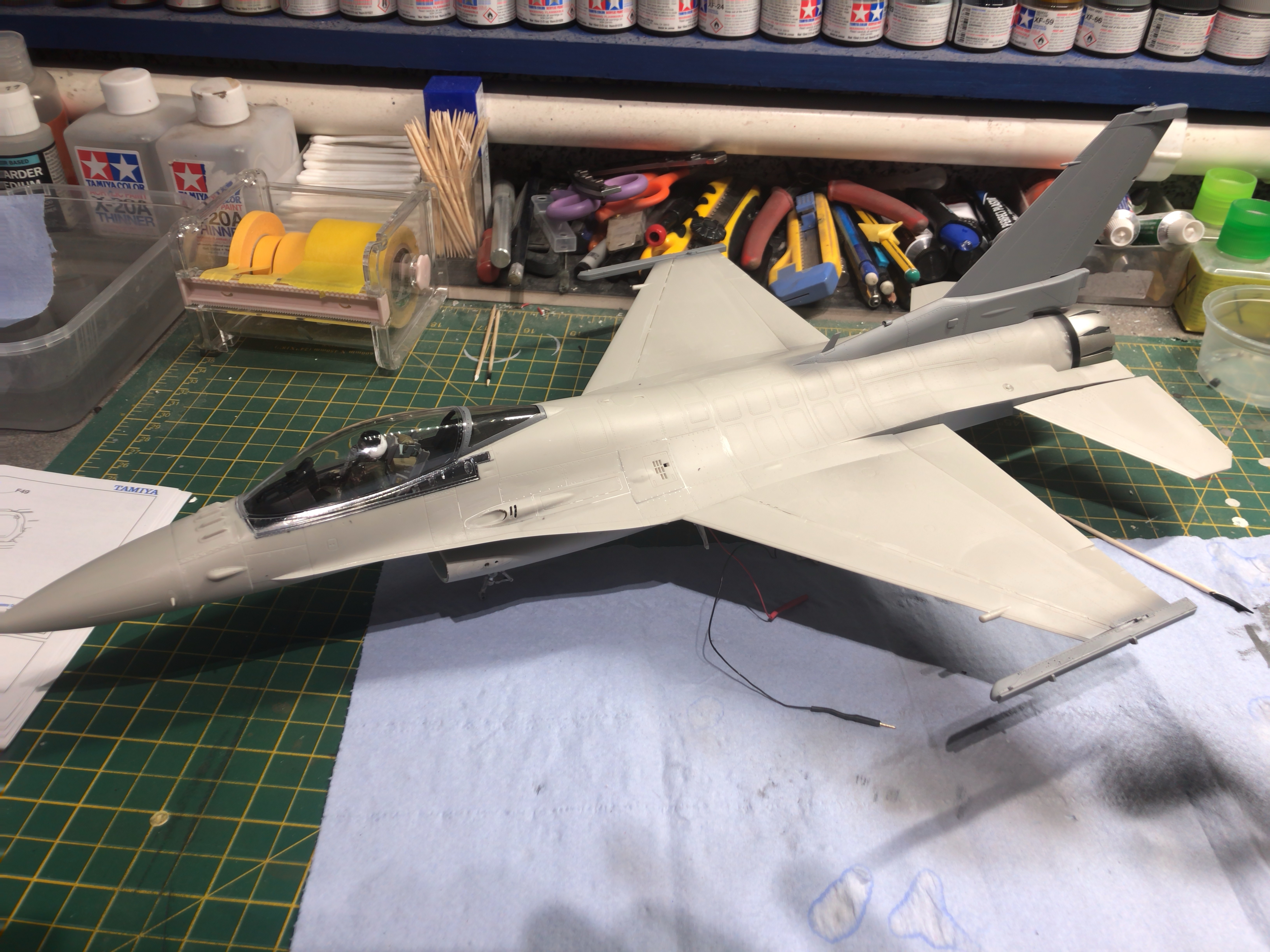 F16 paint begins – ModelMaker
